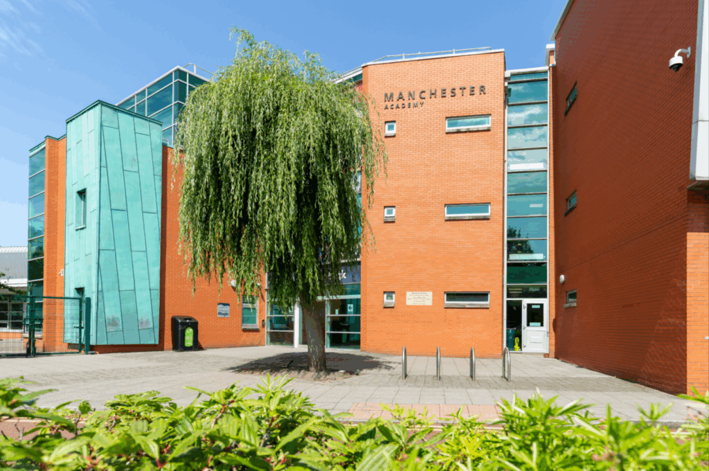 MANCHESTER ACADEMY - MJ Quinn